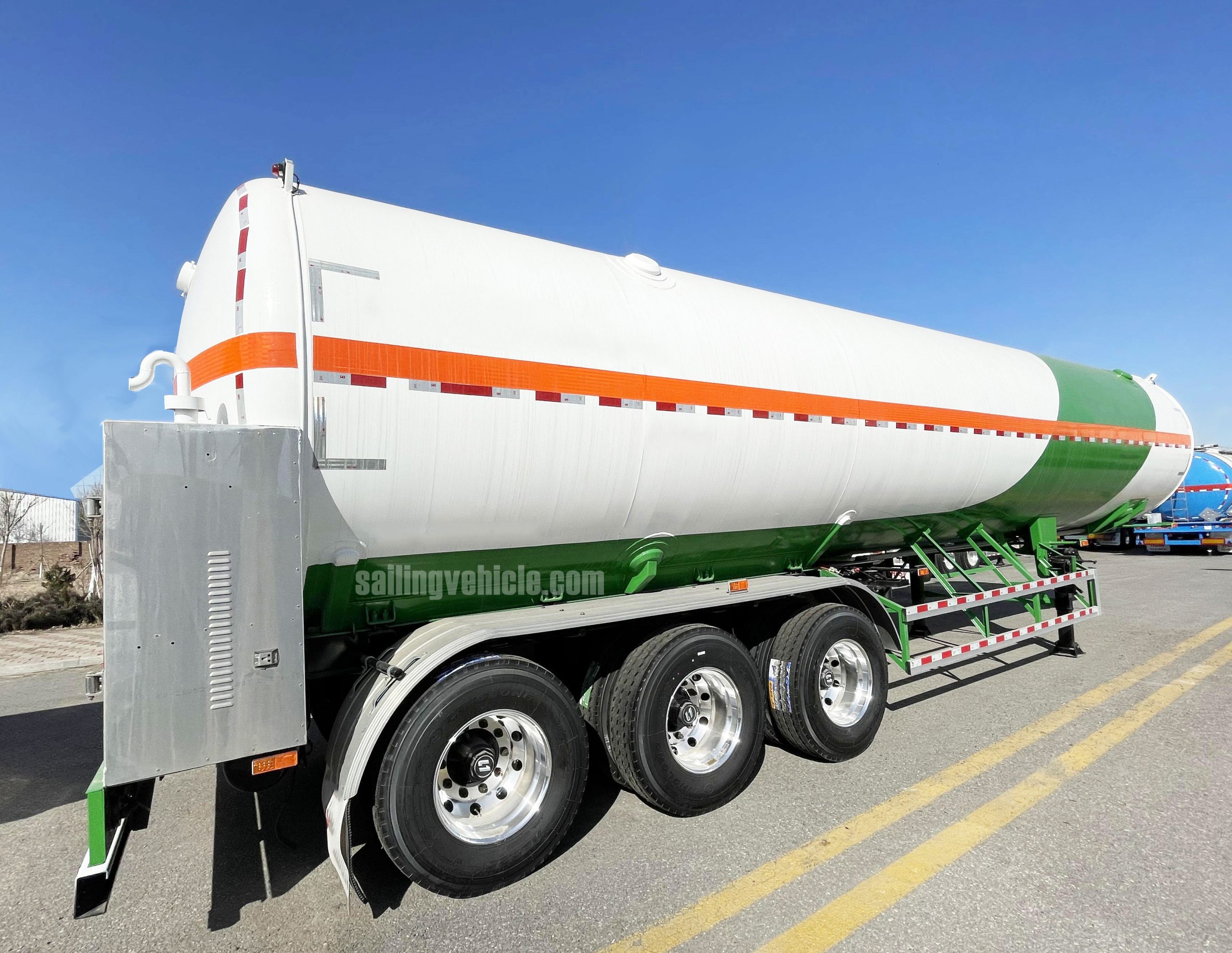 China National Standard LNG pressure vessel - Sailingvehicle